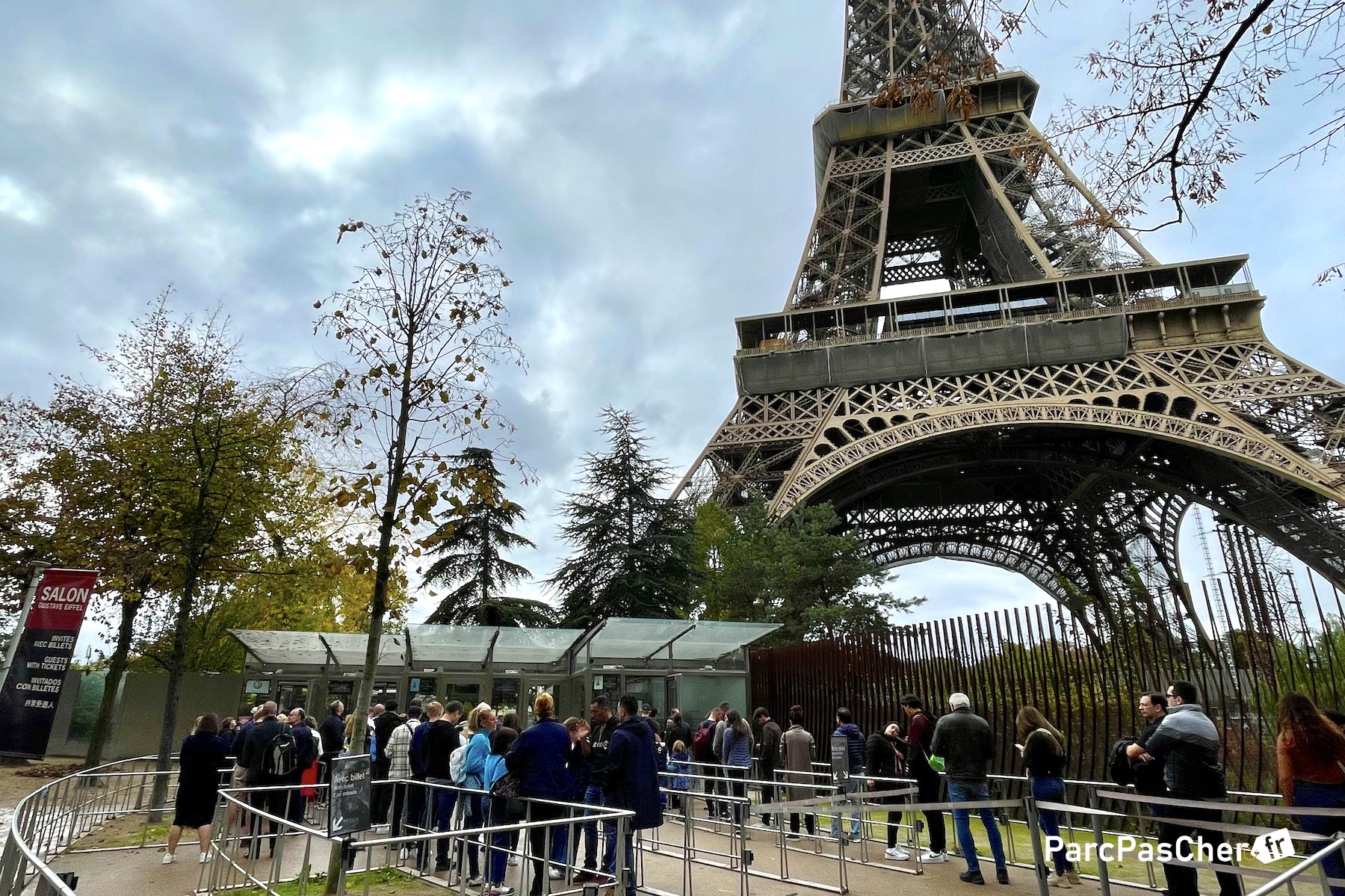 Code promo billet prioritaire Tour Eiffel : réduction visite 1er, 2ème ...