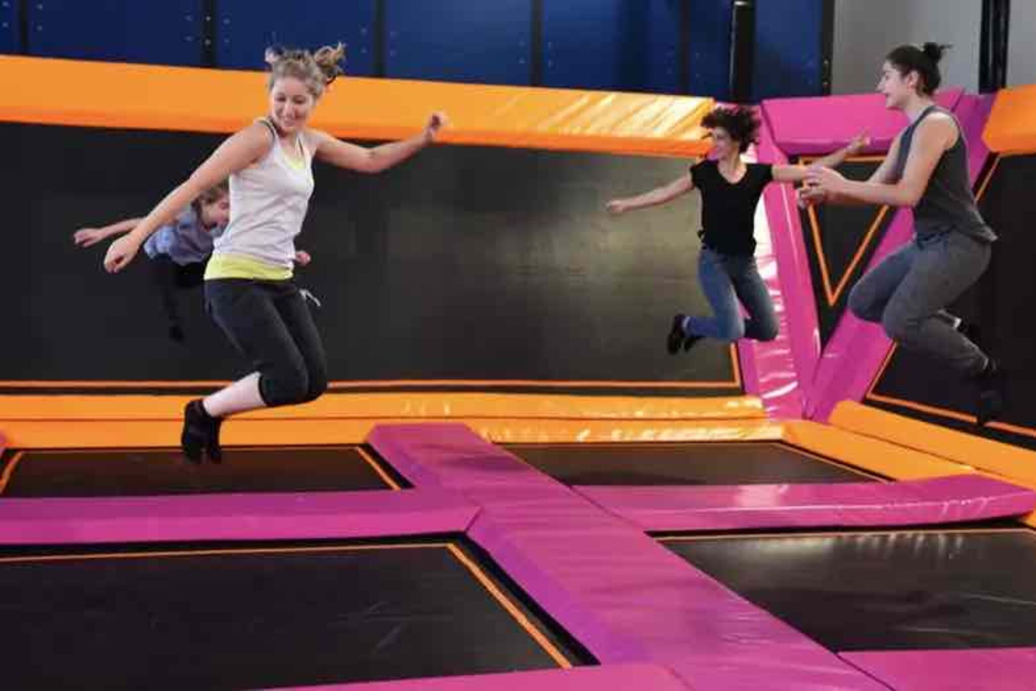 Promo Exalto Lyon : réductions trampoline parc, parcours Ninja, bowling ...
